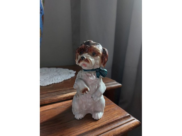 Keramička figura psa