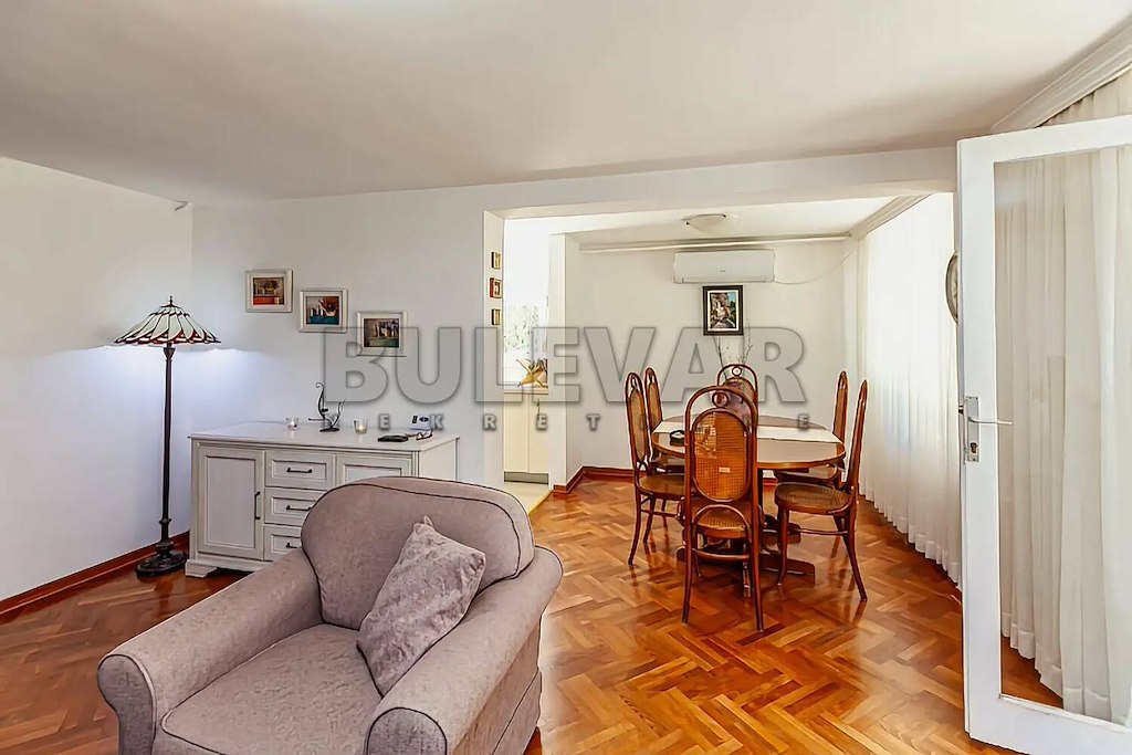 Kuća, Niš – Durlan | Izdavanje · 383m² · 515.000€