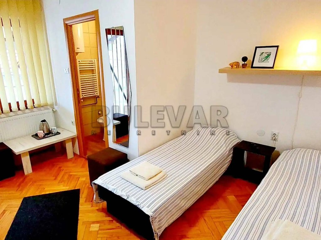Kuća, Niš – 9 Maj (Novo naselje) | Izdavanje · 300m² · 2.950€