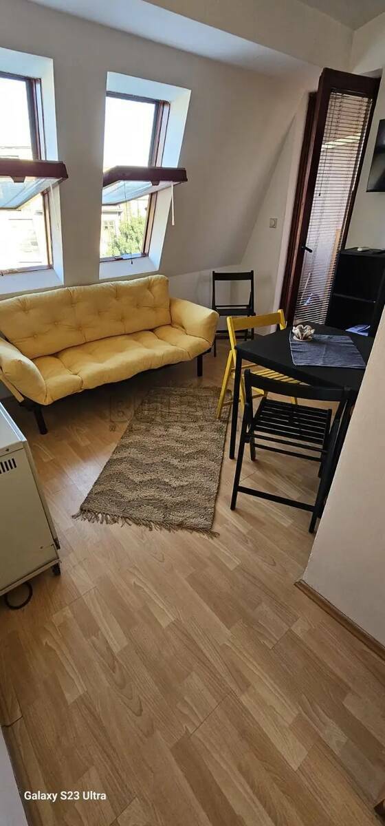 Jednoiposoban stan, Niš – Pravni fakultet | Izdavanje · 29m² · 280€
