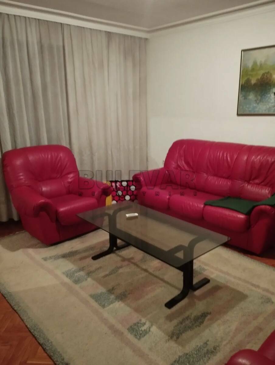 Trosoban stan, Niš – Bulevar Nemanjića | Izdavanje · 78m² · 400€