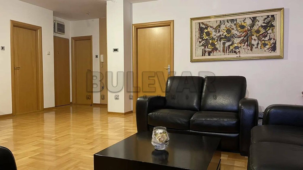 Cetvorosoban stan, Niš – Duvanište | Izdavanje · 105m² · 650€
