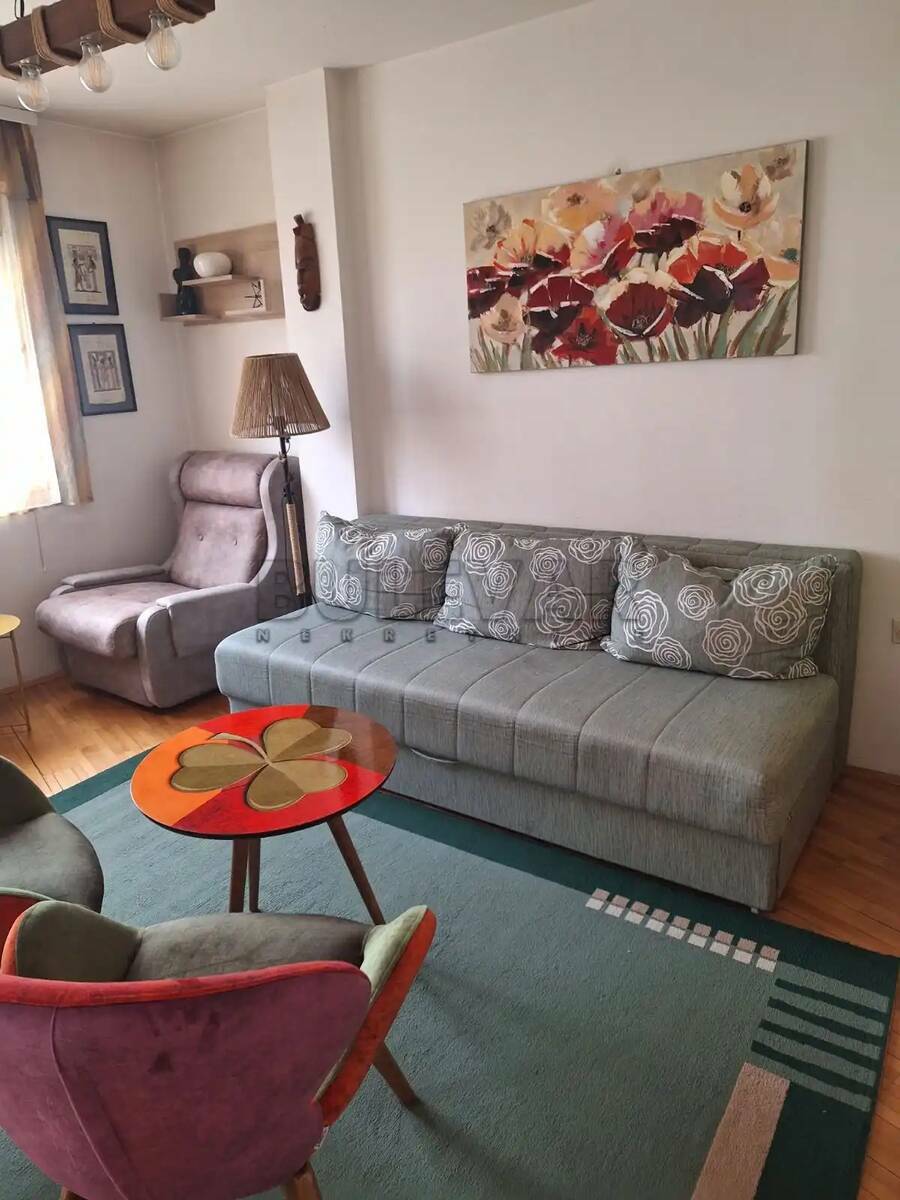 Jednosoban stan, Niš – Dom zdravlja | Izdavanje · 38m² · 300€