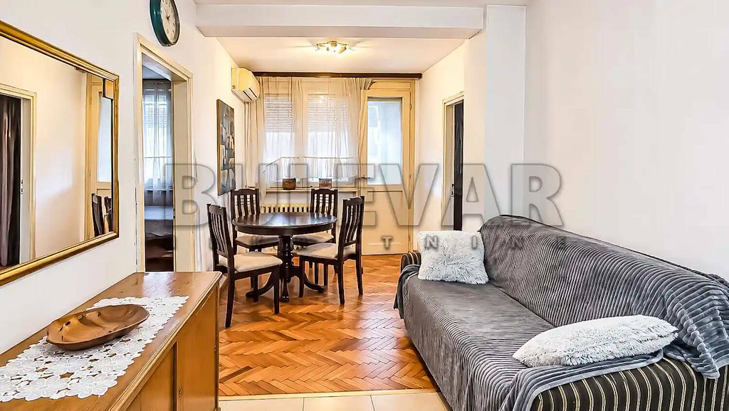 Dvoiposoban stan, Niš – Palilulska pijaca | Izdavanje · 54m² · 300€