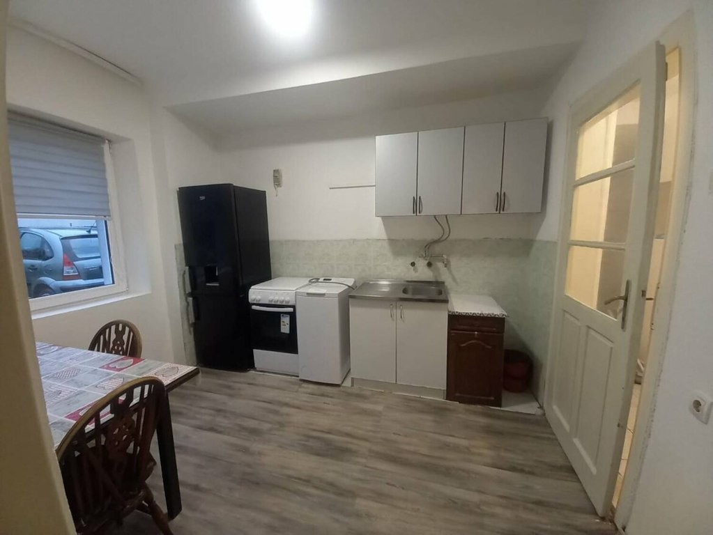Jednosoban stan, Beograd | Izdavanje · 25m² · 300€