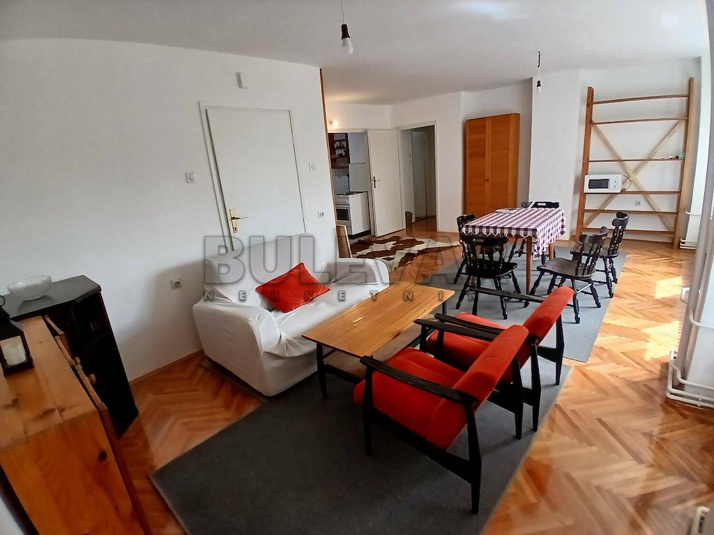 Plac, Niš – Sićevo | Izdavanje · 1117m² · 35.000€