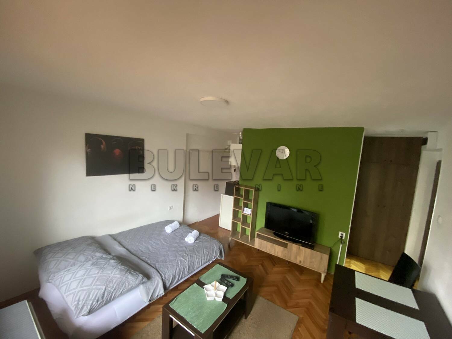 Plac, Niš – Knez selo | Izdavanje · 1298m² · 9.100€