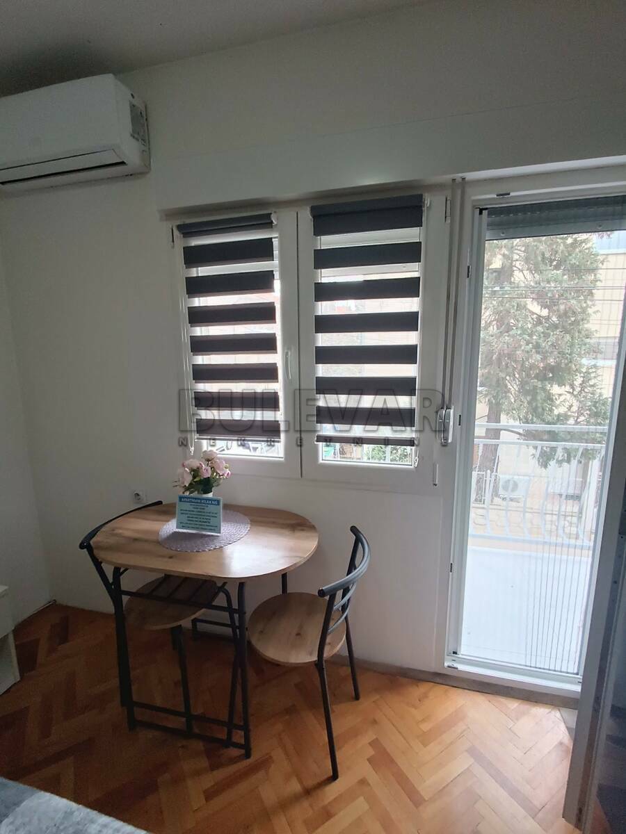 Plac, Gadzin Han – Gadžin Han | Izdavanje · 1055m² · 11.000€