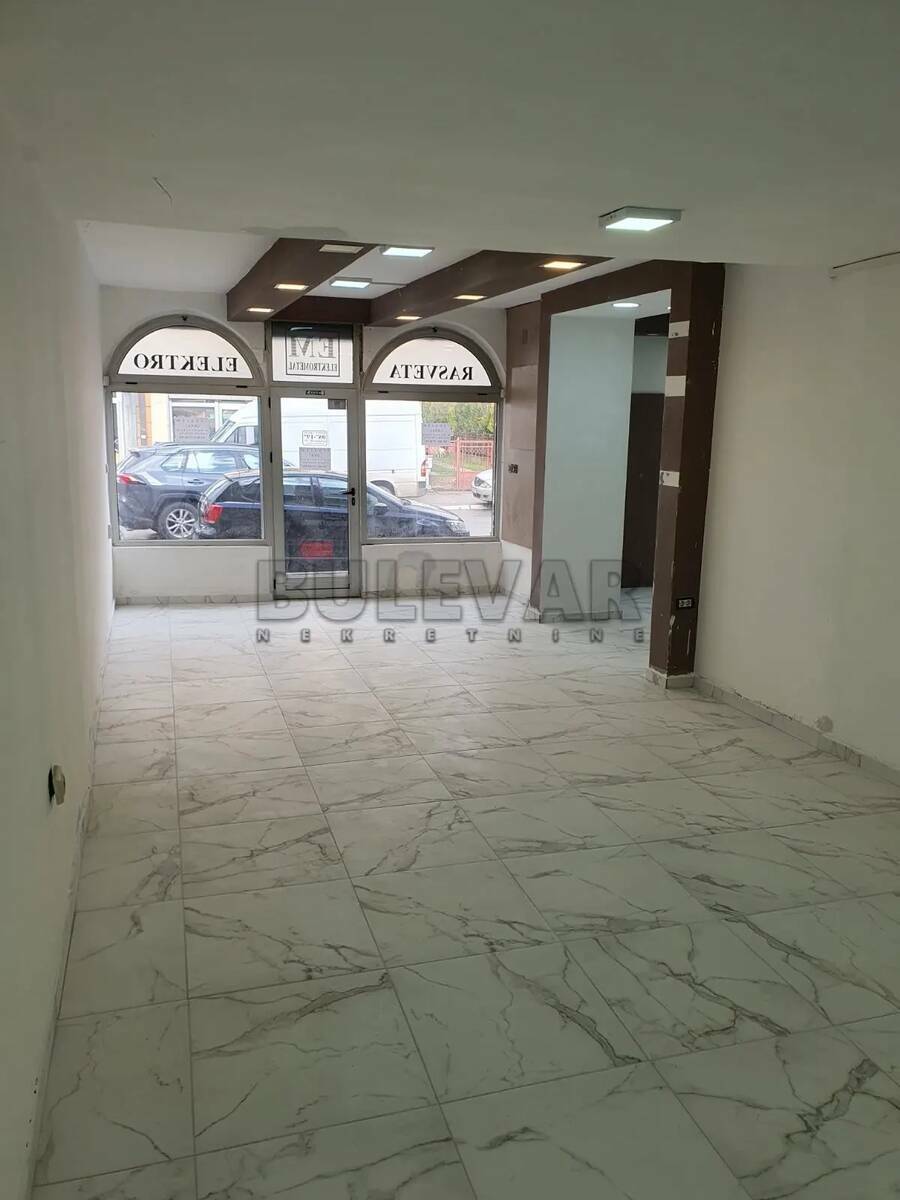 Poslovni prostor / Lokal, Niš – Obilićev venac | Izdavanje · 88m² · 1.100€
