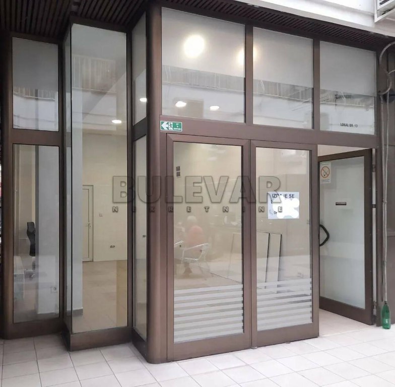 Poslovni prostor / Lokal, Niš – Centar | Izdavanje · 31m² · 66.000€