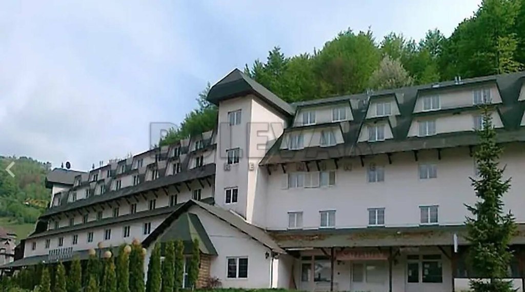 Poslovni prostor / Lokal, Kopaonik – Brzeče | Izdavanje · 79m² · 93.000€