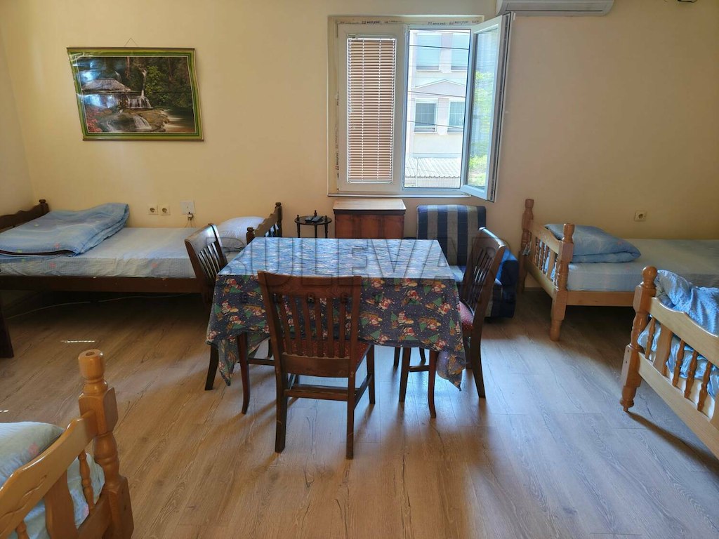 Poslovni prostor / Lokal, Niš – Novo selo | Izdavanje · 1504m² · 6.768€