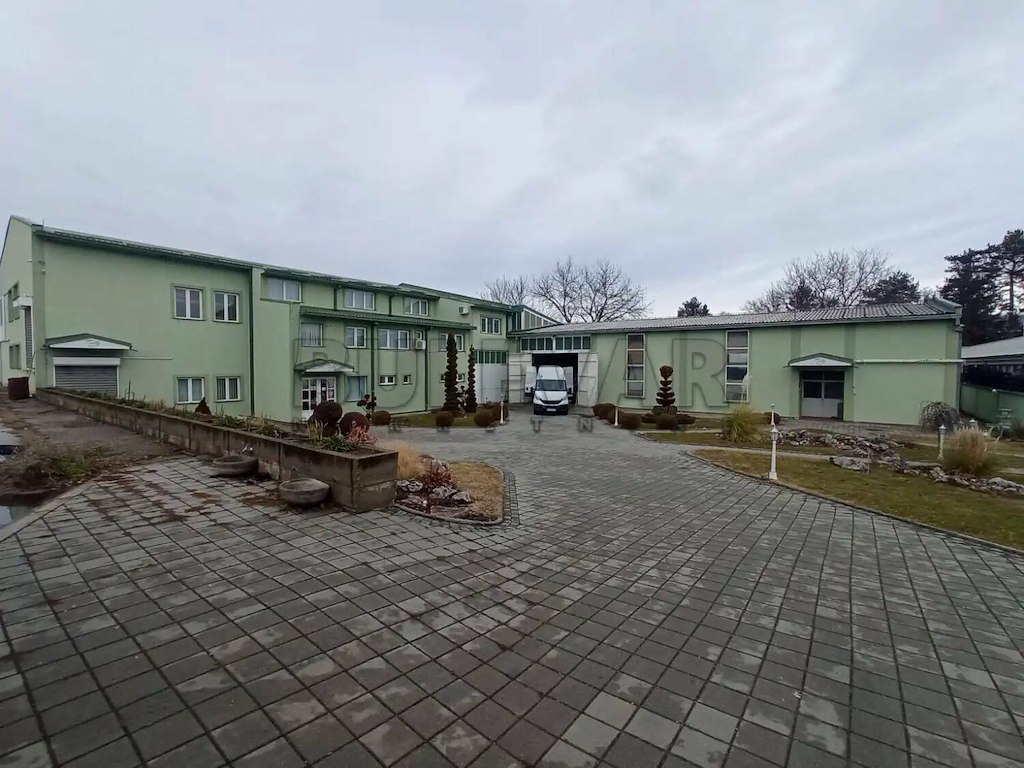 Poslovni prostor / Lokal, Svrljig – Centar | Izdavanje · 2500m² · 6.250€