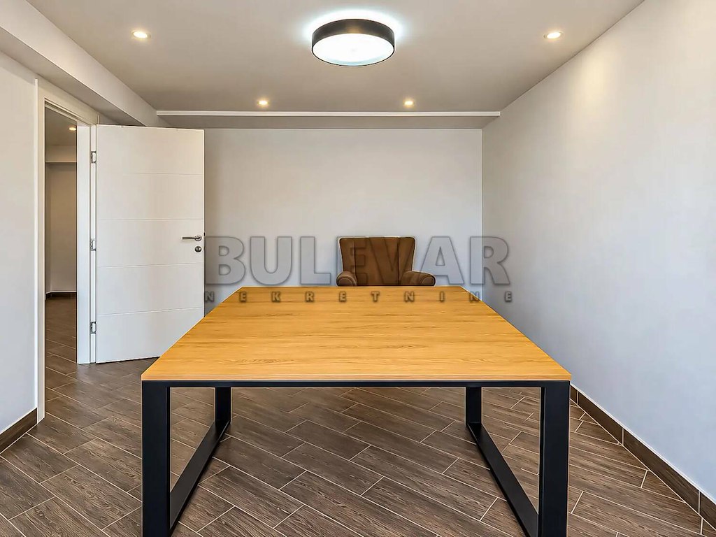 Poslovni prostor / Lokal, Niš – Čair | Izdavanje · 58m² · 550€