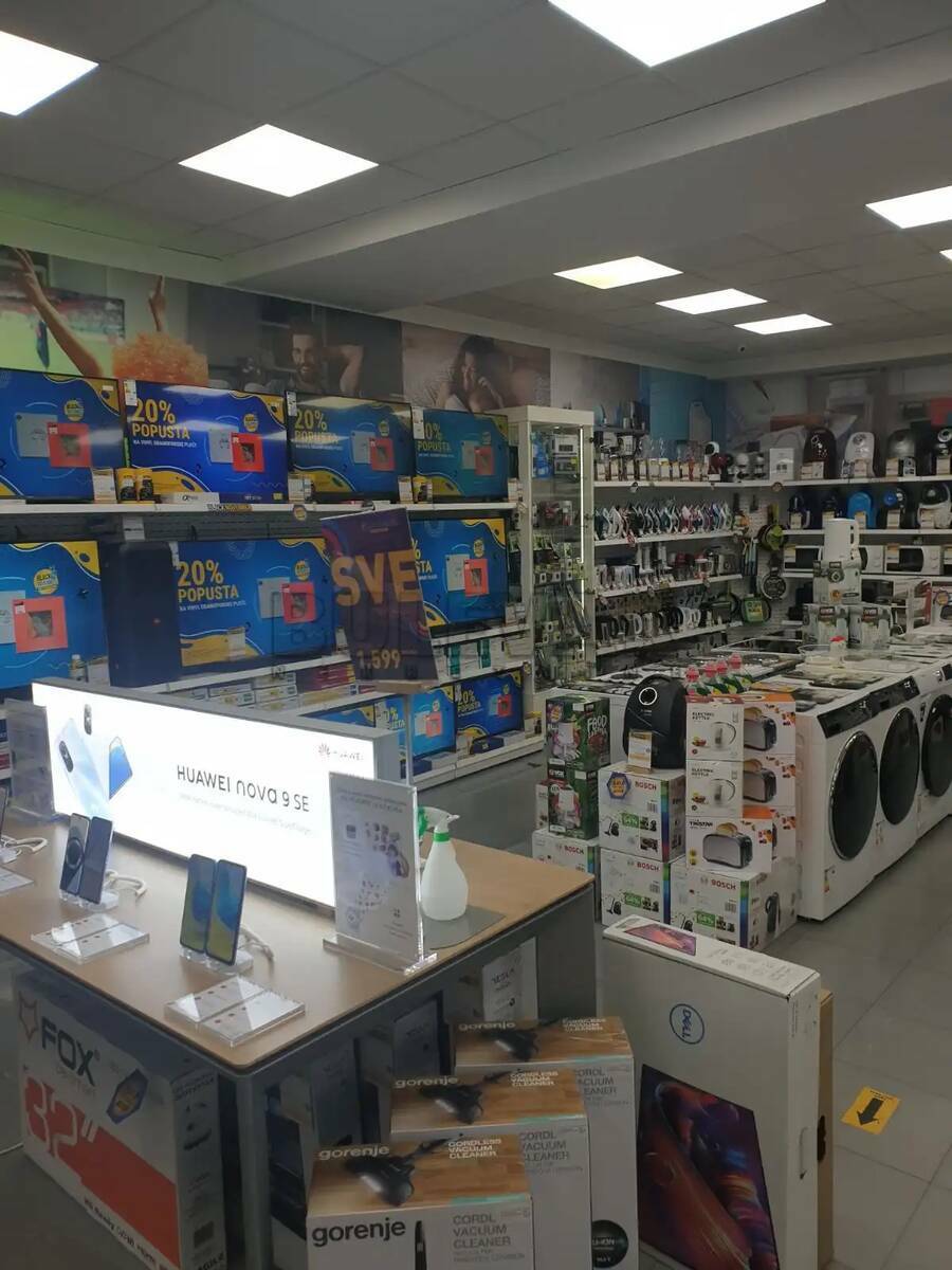 Poslovni prostor / Lokal, Niš – Centar | Izdavanje · 114m² · 1.950€