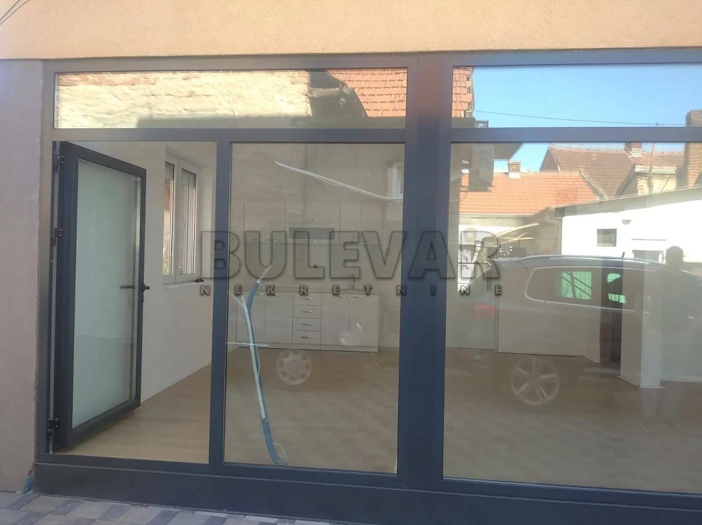 Poslovni prostor / Lokal, Niš – Palilula | Izdavanje · 37m² · 300€
