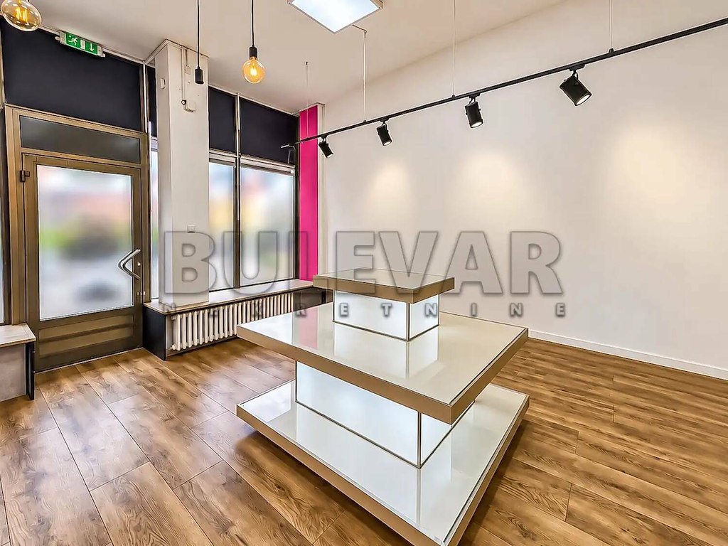 Poslovni prostor / Lokal, Niš – Centar | Izdavanje · 58m² · 1.600€