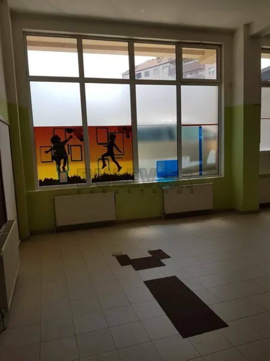 Poslovni prostor / Lokal, Niš – Centar | Izdavanje · 69m² · 134.000€