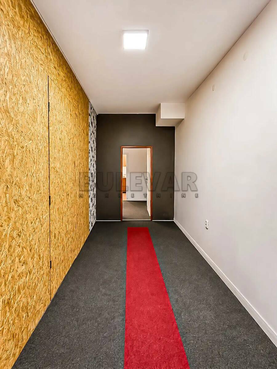 Poslovni prostor / Lokal, Niš – Obilićev venac | Izdavanje · 71m² · 600€