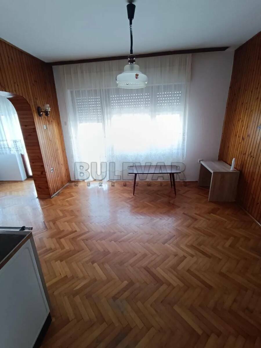 Trosoban stan, Niš – Durlan | Prodaja · 98m² · 300€