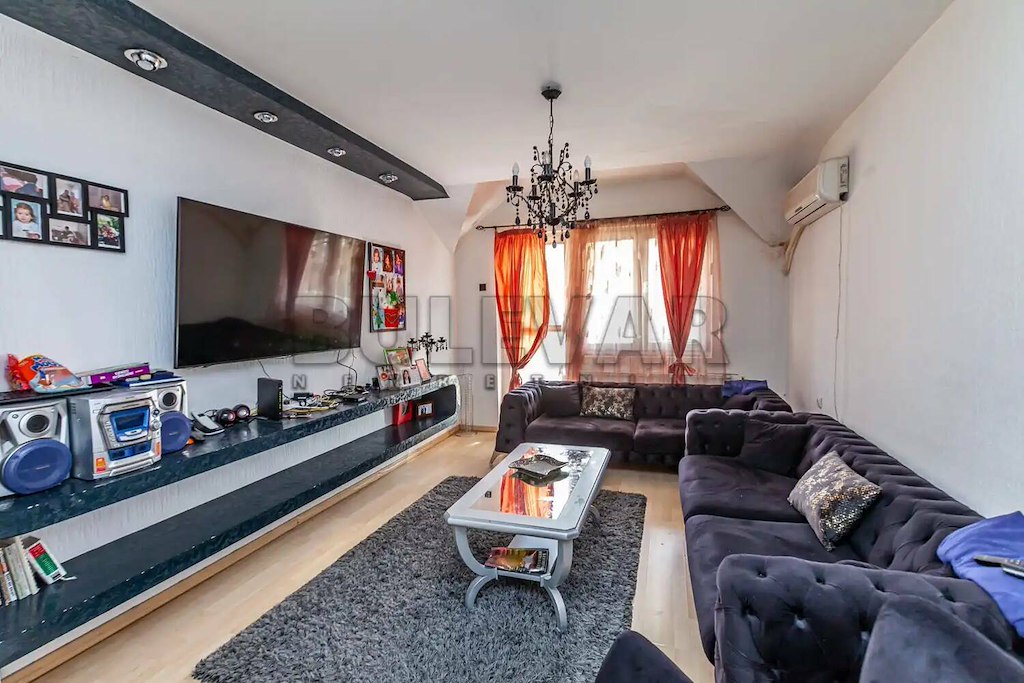 Cetvorosoban stan, Niš – Bulevar Nemanjića | Prodaja · 200m² · 230.000€