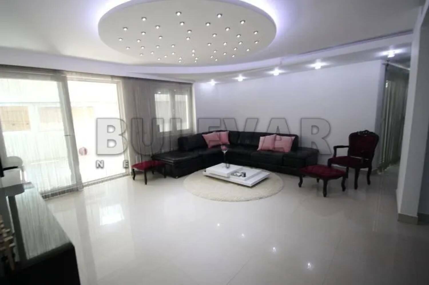 Cetvorosoban stan, Niš – Medijana(Niš) | Prodaja · 186m² · 288.400€