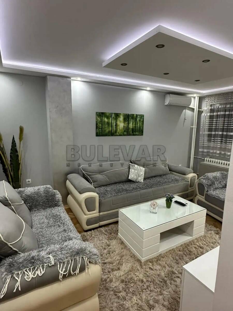 Jednoiposoban stan, Niš – Park Svetog Save | Prodaja · 55m² · 450€