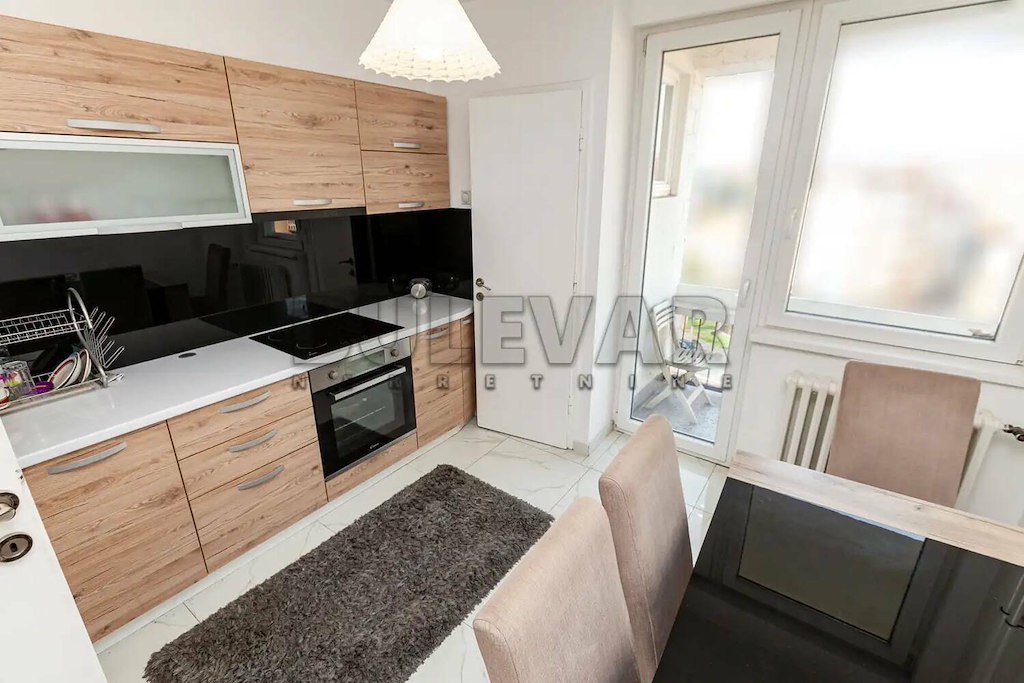 Trosoban stan, Niš – Centar | Prodaja · 91m² · 172.000€