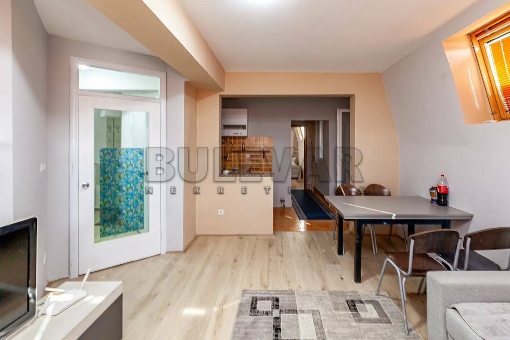 Trosoban stan, Niš – Pravni fakultet | Prodaja · 66m² · 110.000€