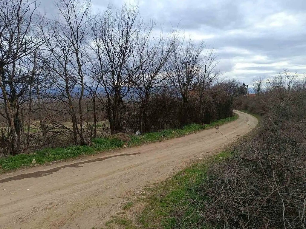 Plac, Leskovac – Hisar | Prodaja · 3885m² · 19.500€