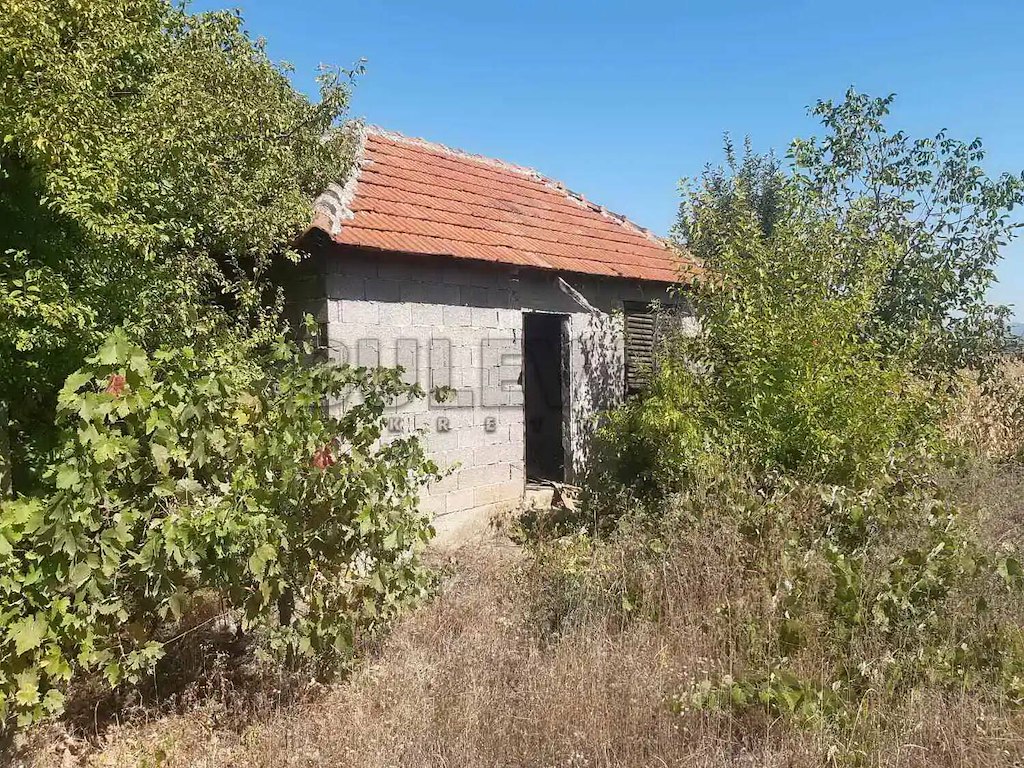 Plac, Niš – 9 Maj (Novo naselje) | Prodaja · 1323m² · 21.350€