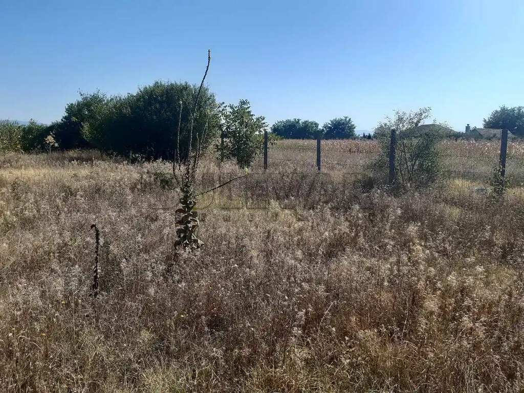 Plac, Niš – 9 Maj (Novo naselje) | Prodaja · 406m² · 7.100€