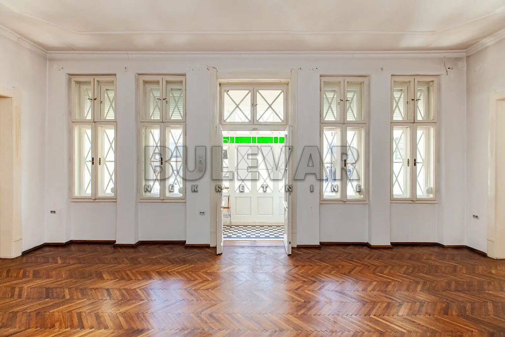 Poslovni prostor / Lokal, Niš – Pravni fakultet | Prodaja · 500m² · 4.500€