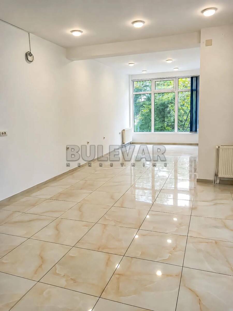 Poslovni prostor / Lokal, Niš – Čalije | Prodaja · 60m² · 125.000€
