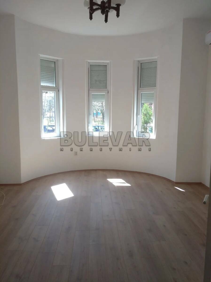 Poslovni prostor / Lokal, Niš – Palilula | Prodaja · 53m² · 700€