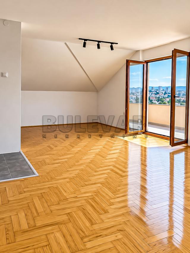 Izdaje se odličan poslovni prostor kod Banovine, 94m2