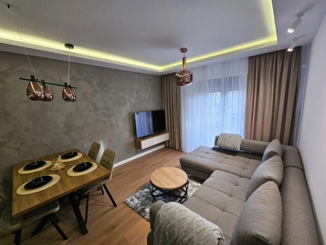 LUX STAN|Miladina Pećinara|48m²|Uknjižen|Centar