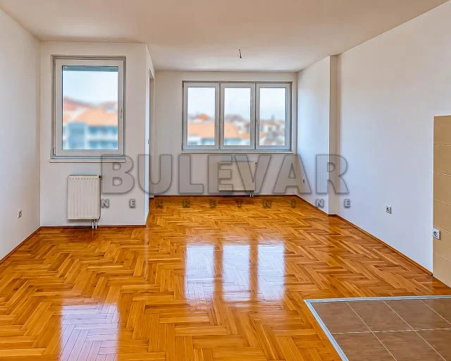 Izdaje se stan kod Parka Svetog Save
