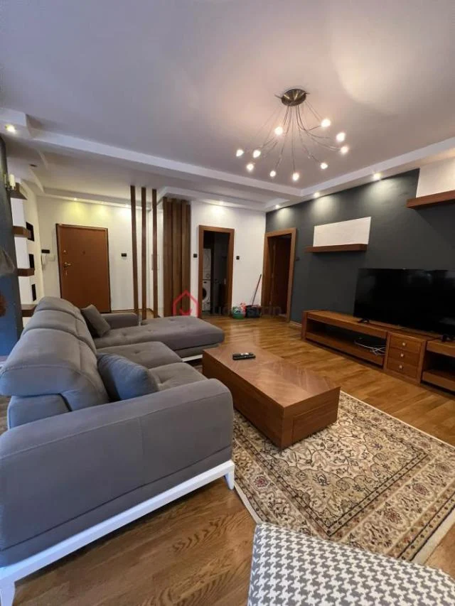 Furnished Three-Bedroom Apartment in Dedinj