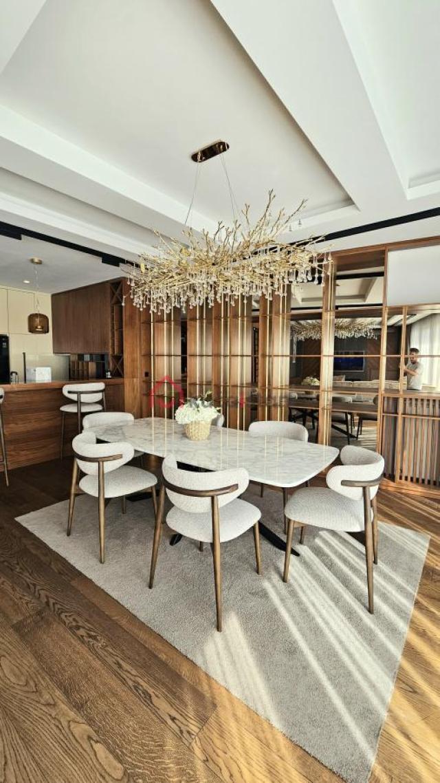 Lux Penthouse. Rooftop Terrace. 2 Garage Spaces!