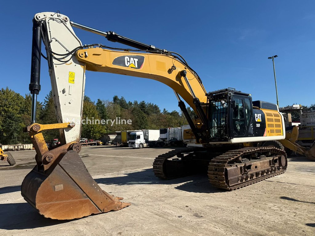 Caterpillar 352F bager guseničar