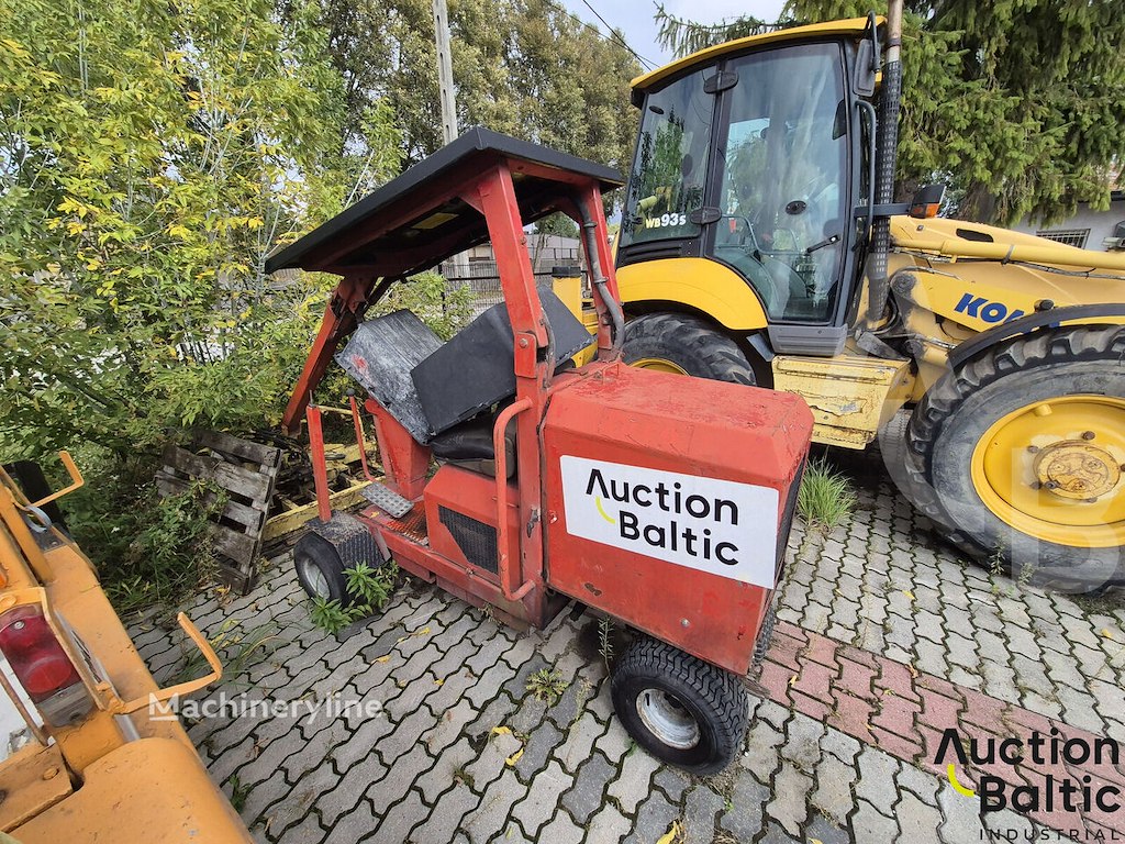 Prodaje se Ipro mašinu za popločavanje trotoara na aukciji