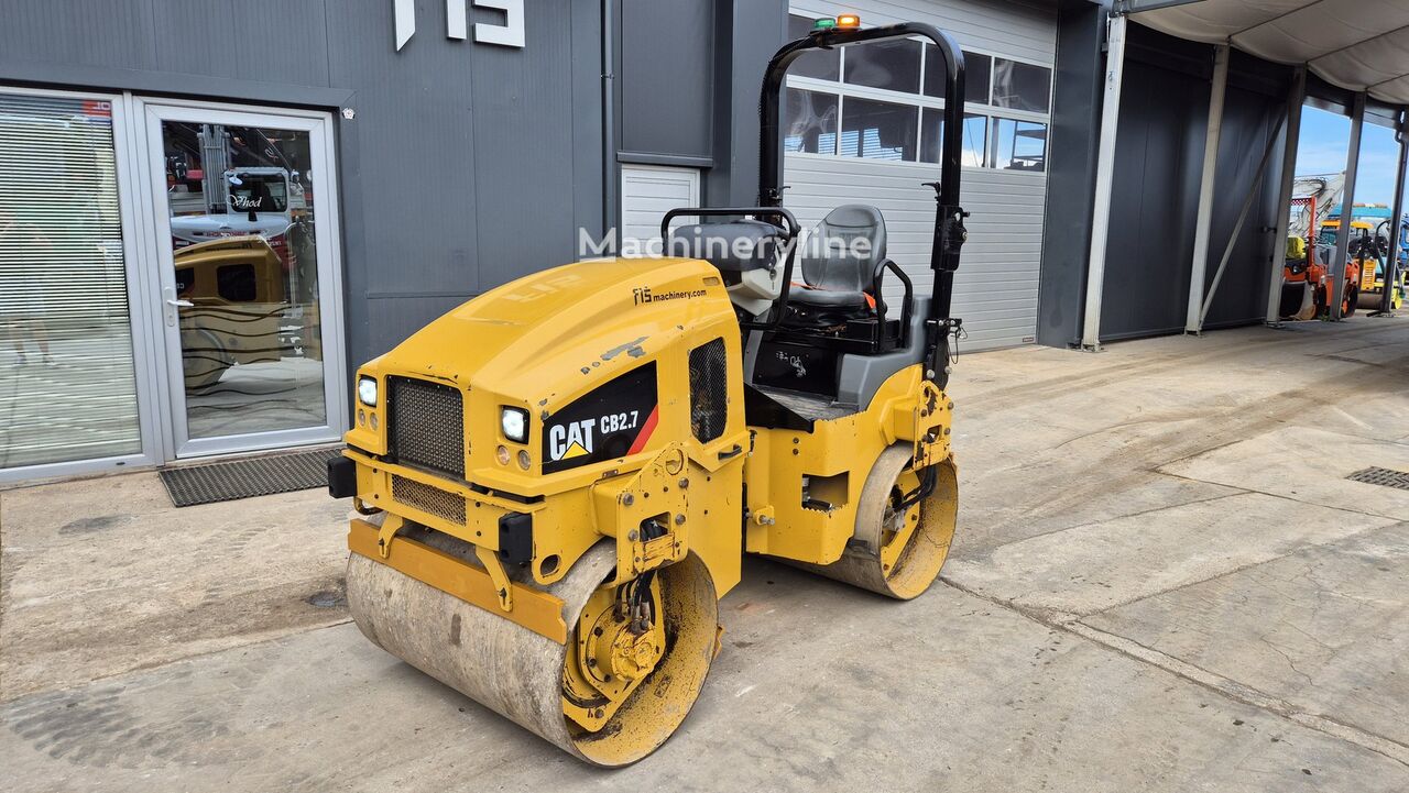 Caterpillar CB 2.7 mali valjak