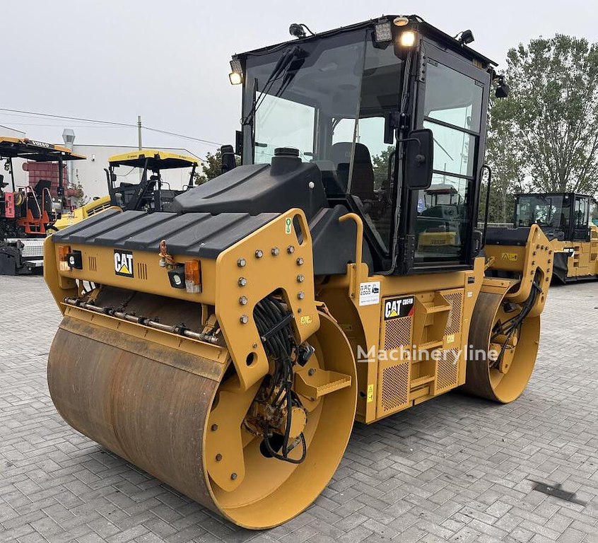 Caterpillar CD 54B valjak za asfalt