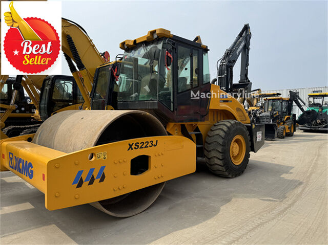 XCMG XS223J XS222J kompaktor s jednim valjkom