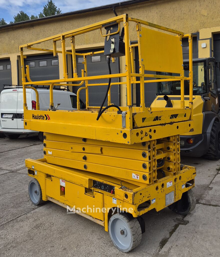 Haulotte Compact 12 makazasta platforma