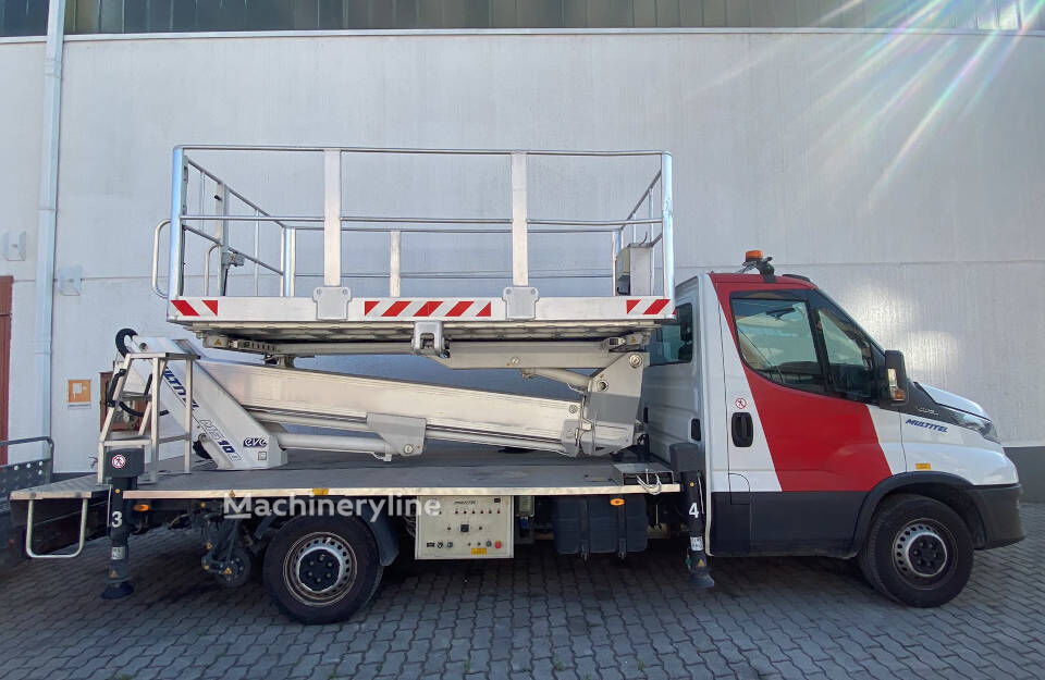 IVECO auto dizalica s korpom