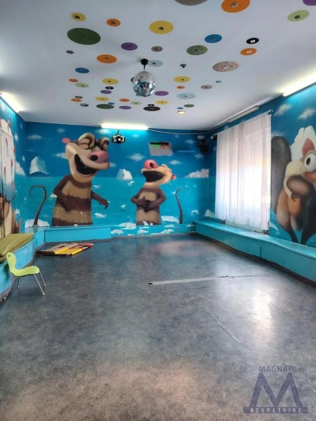 Novi Sad, na Salajci u blizini Temerinske ulice kuća  P Pk 200m2 u funkciji poslovnog prostora. Idea
