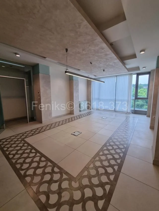 Izdavanje pp Rakovica 350m2
