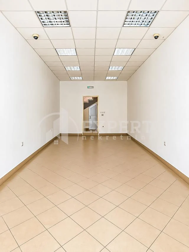 Izdaje se poslovni prostor u ulici Obilićev venac, 100m2